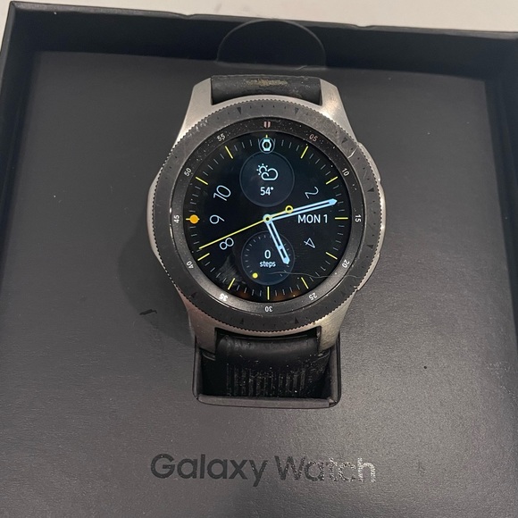 Samsung | Wearables | Galaxy Watch Samsung Model Smr80see ...